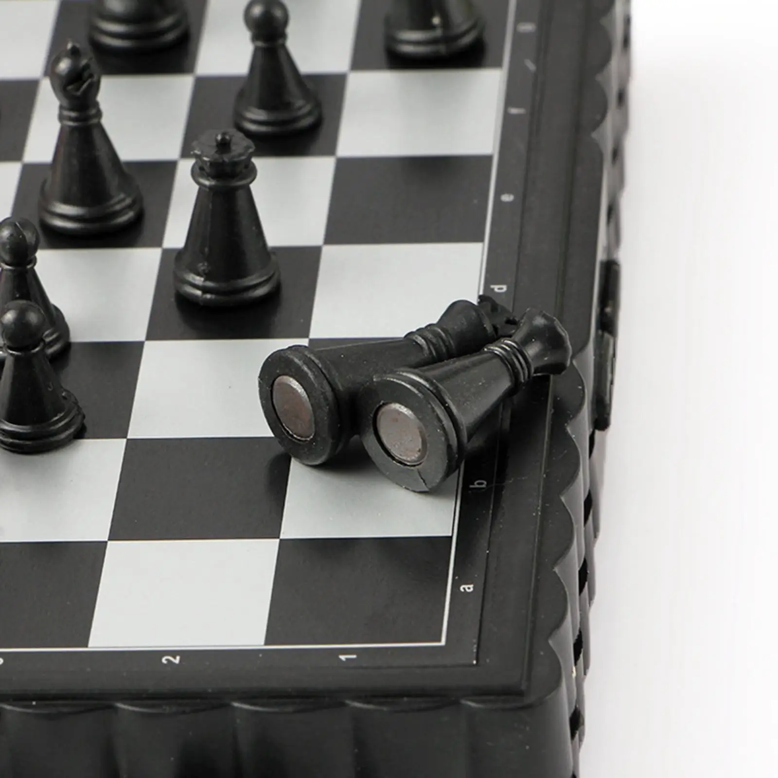 Mini Board Game Board Game Set Chess Game Traditional Travel Chess Set ...
