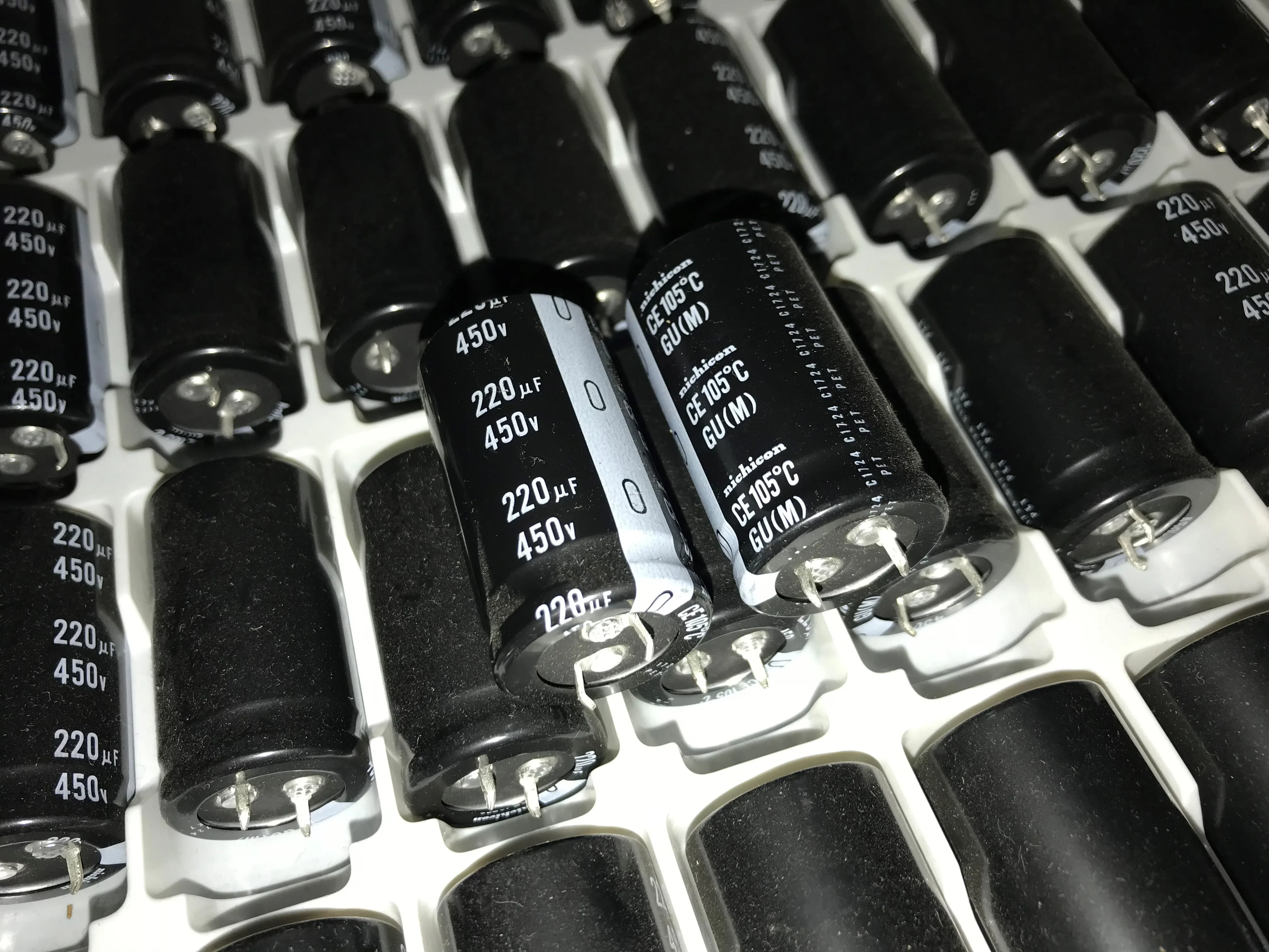 2024 Original 220uF 450V NICHICON GU Series 25x45mm High Quality ...