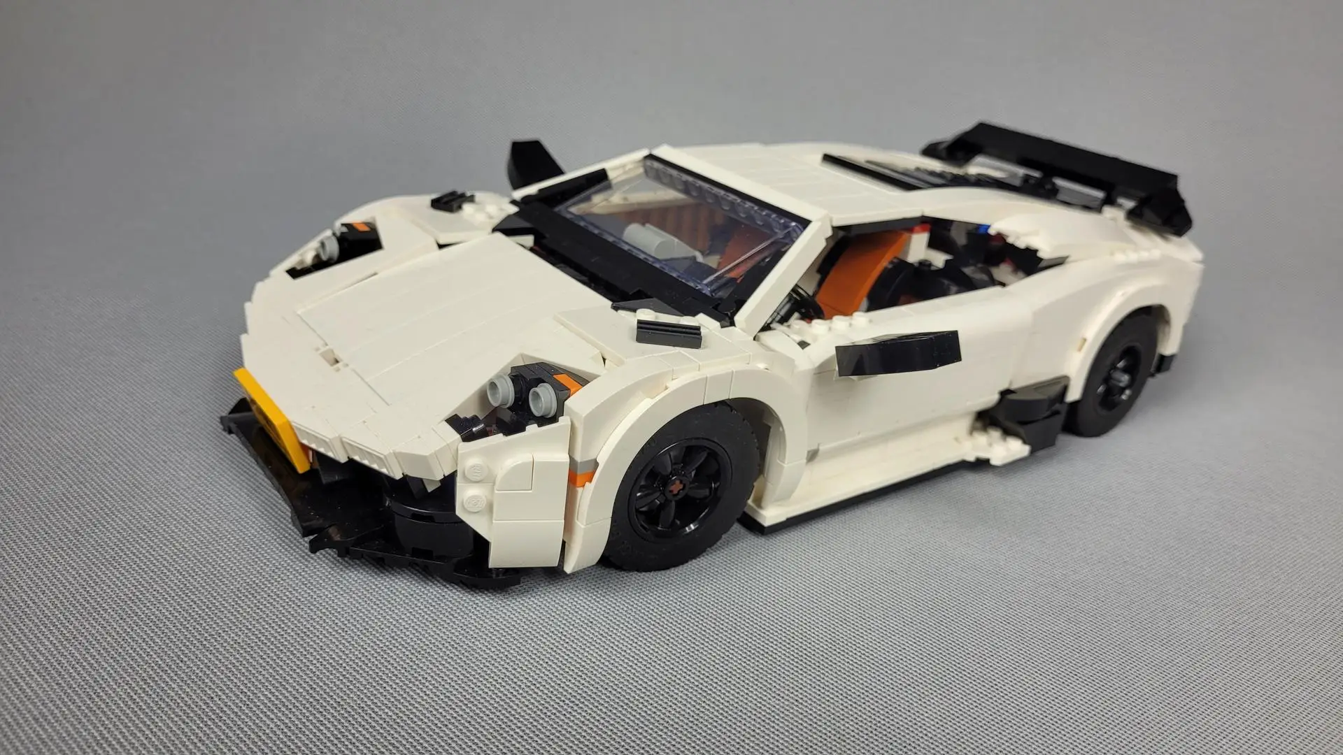 Lego Lamborghini Aventador Minifig Scale