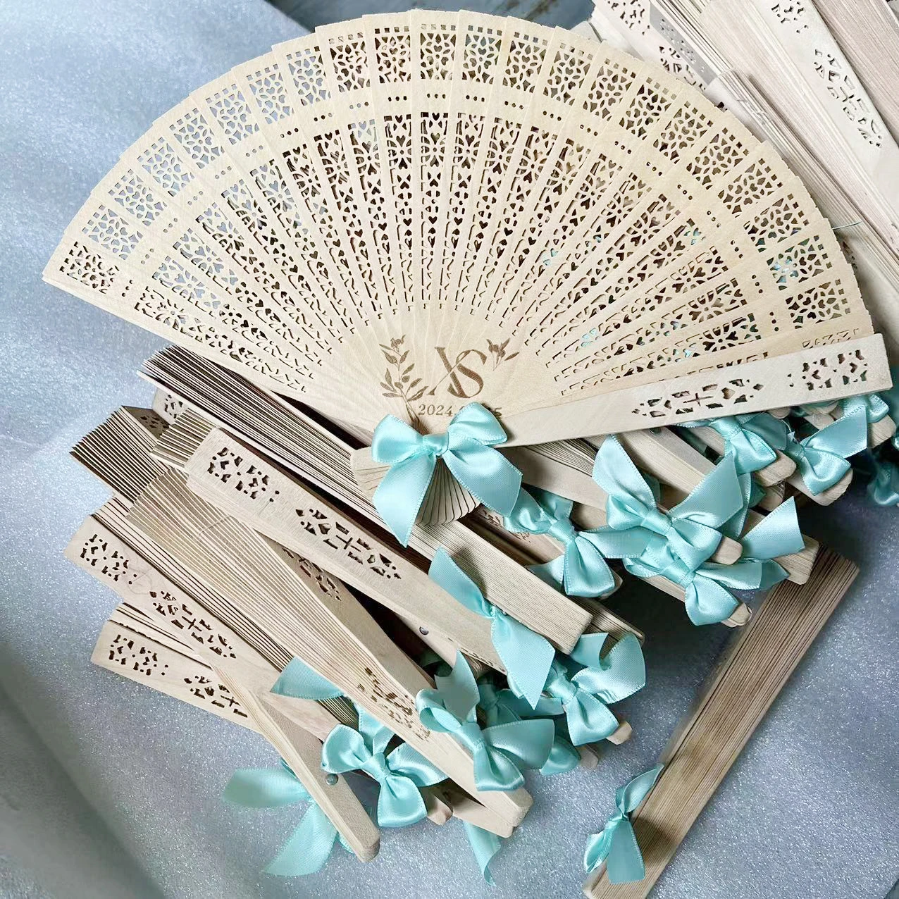 Hand Fans for Wedding Favors: The Perfect Blend of Function, Style, and ...