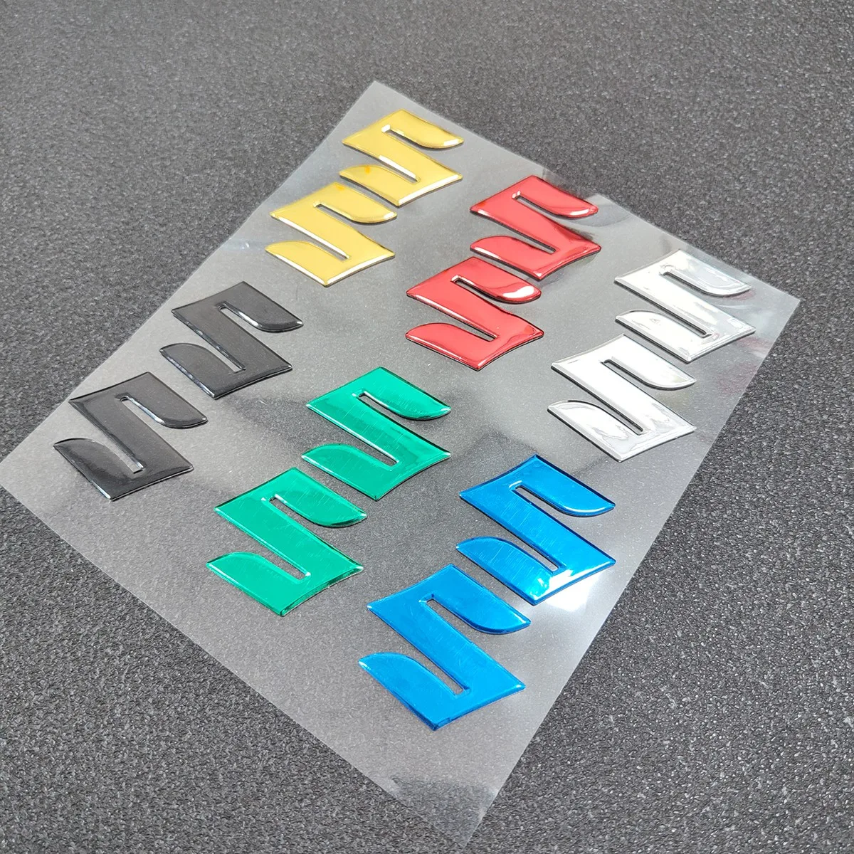 3D-Suzuki-Logo-Car-Motorcycle-Sticker-Decal-Tank-Emblem-Silver-Gold ...