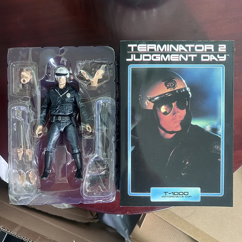 NECA-Terminator-2-Figura-A-o-Dia-do-Julgamento-T-1000-C-pia-Da ...