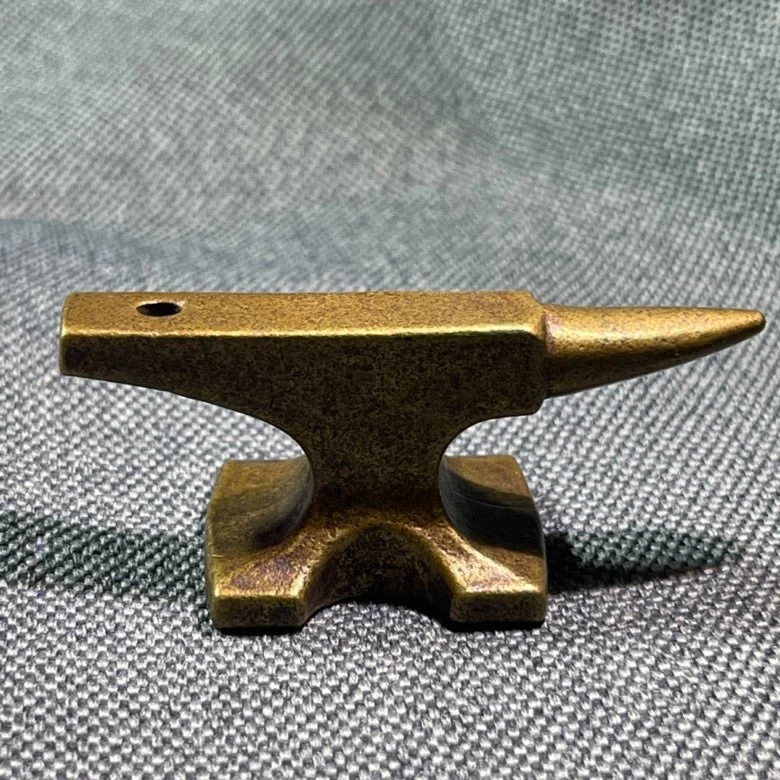 Copper-anvils-small-ornaments-gold-and-silver-jewelry-knocking-cushion ...