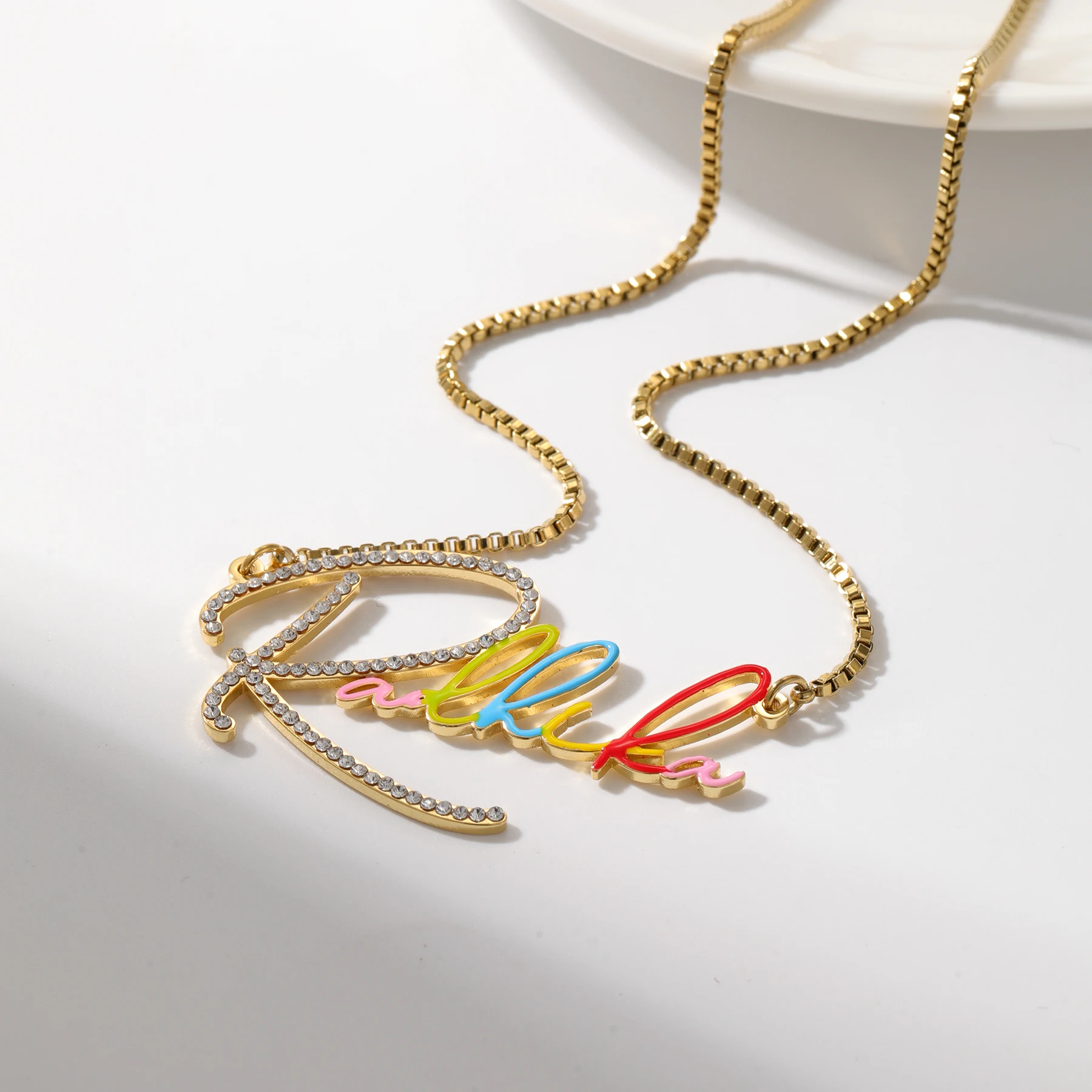 Qitian-Custom-Enamel-Name-Necklace-Rhinestone-Nameplate-Name-Pendant ...