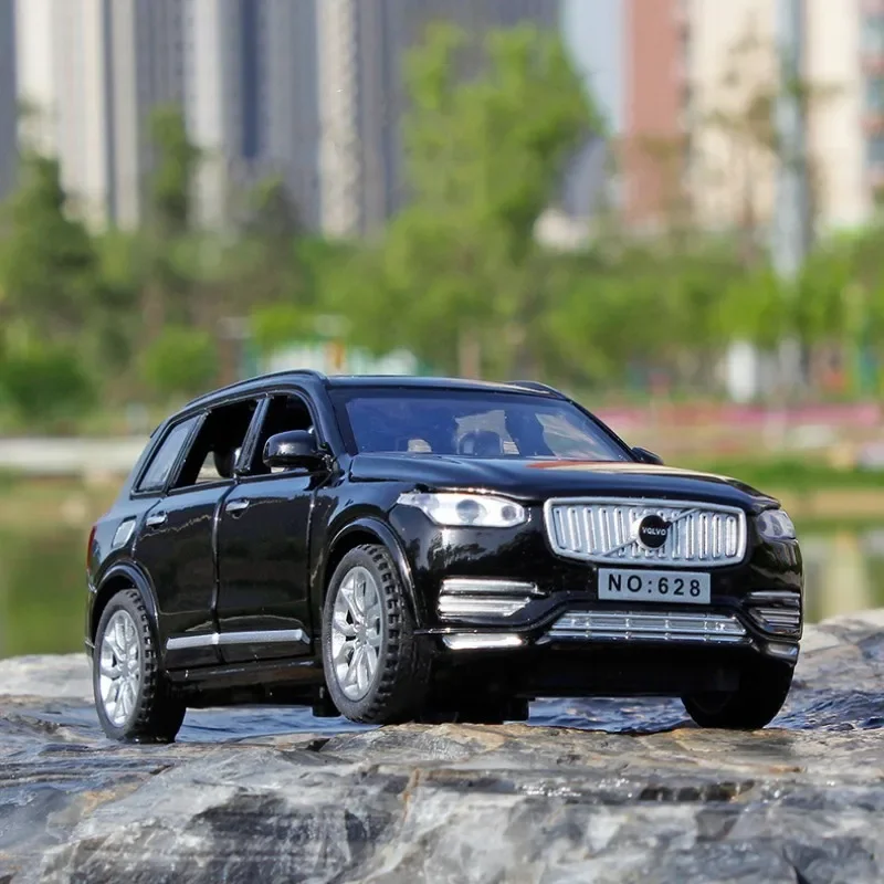 Volvo-xc90-suv-modelo-do-carro-feito-de-liga-de-metal-com-som-e-luz ...