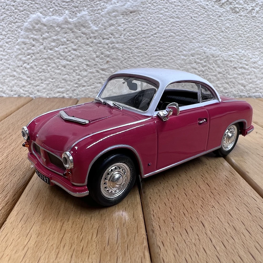 1-43-Scale-German-1957-AWZ-P70-Classic-Vintage-Car-Alloy-Simulation-Die ...