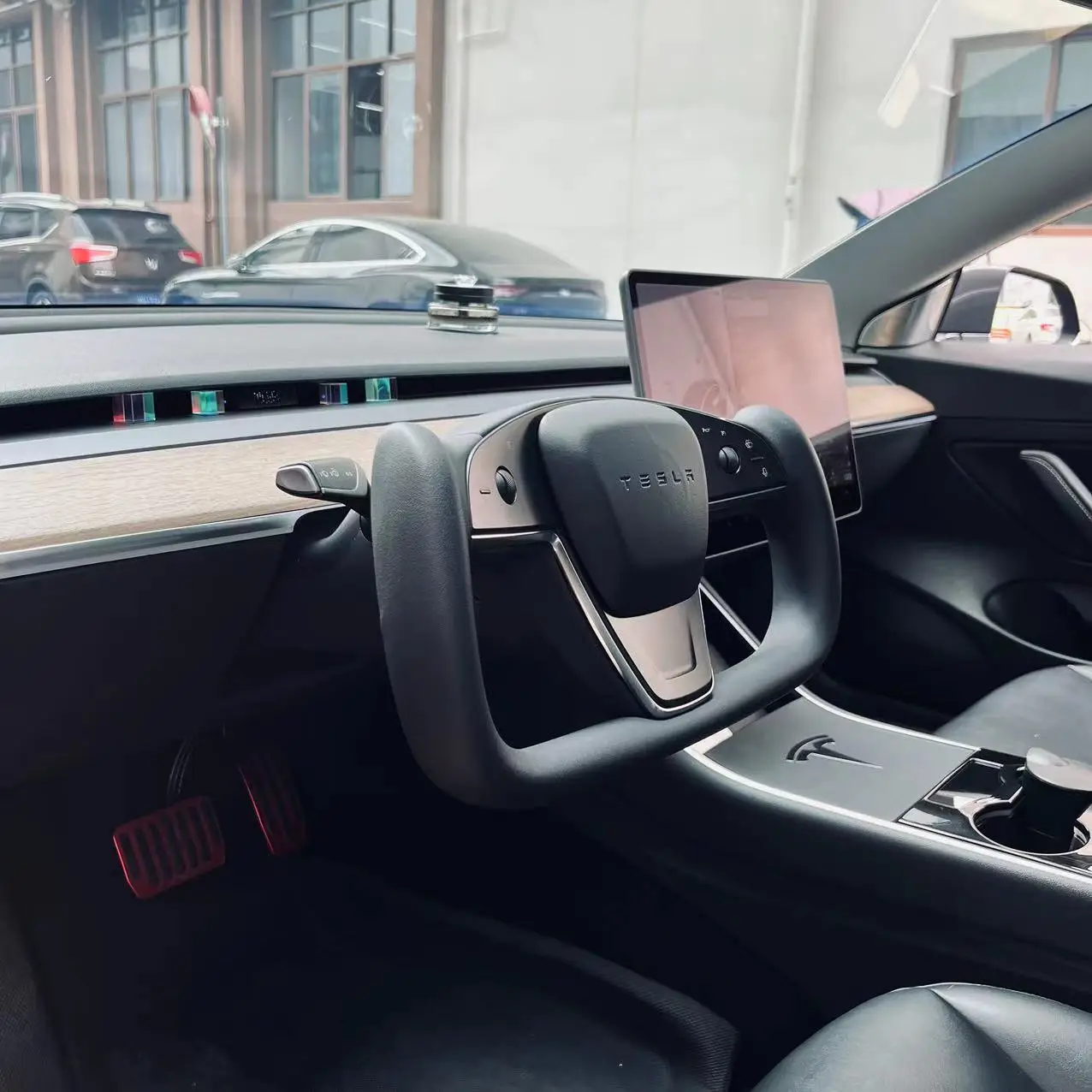 Herrfuks Tesla Model S/X Plaid Steering Wheel Upgrade Modified To Fit ...