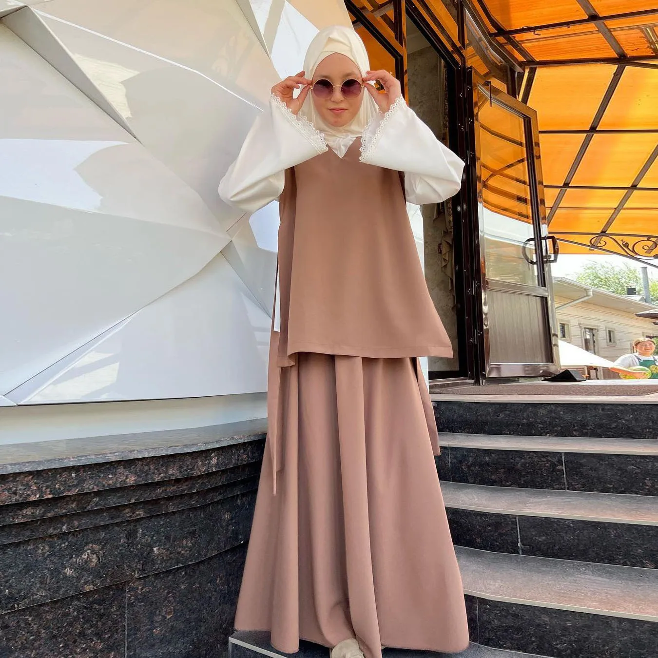 Modest-Outfits-Eid-Muslim-Women-Abayas-Top-Skirt-Suit-Ramadan-Dubai ...