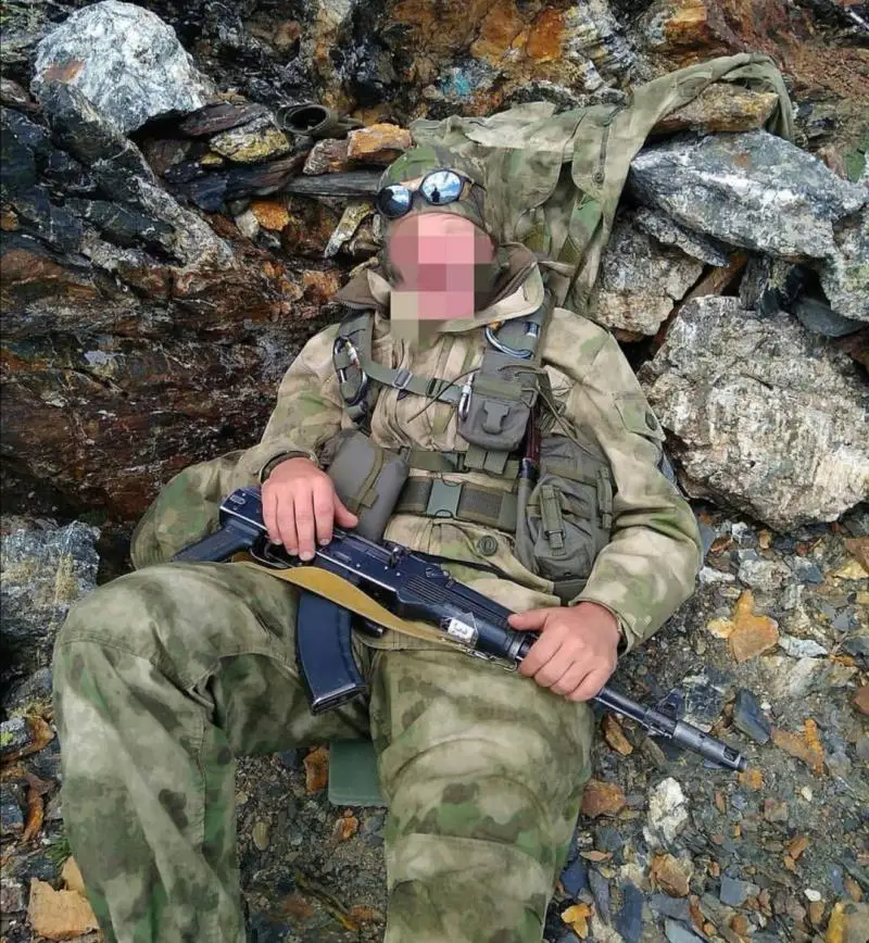 Russian Troops Flee Takov Perimeter SOBR Green Ruins ATFG Plaid Cloth ...