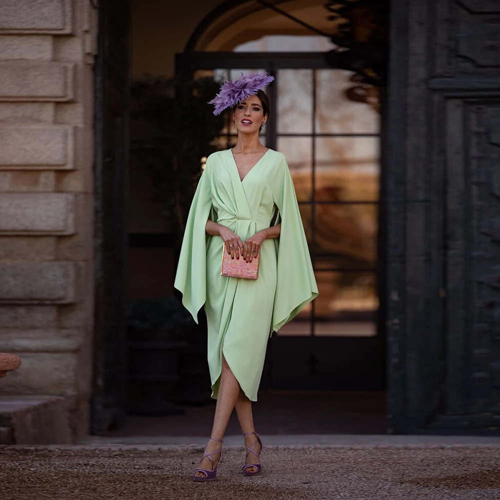 Light Green Mother Of The Bride Dresses V-Neck Pleat Cap Sleeve Knee ...