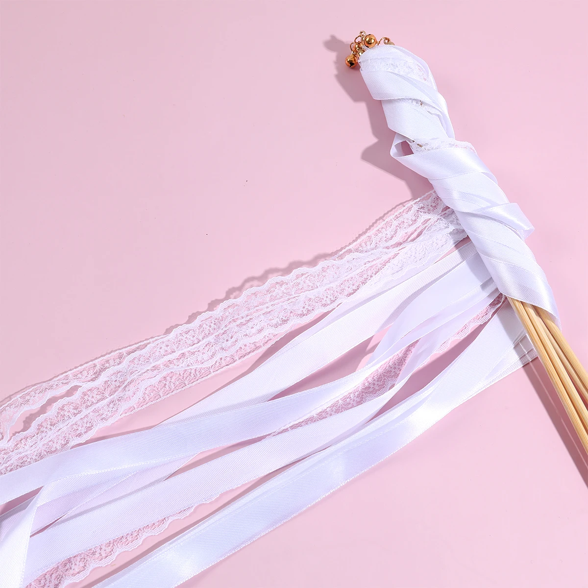 Varitas-de-boda-de-colores-mezclados-con-campanas-doradas-para-decoraci-n-de-boda-cinta-colorida.jpg