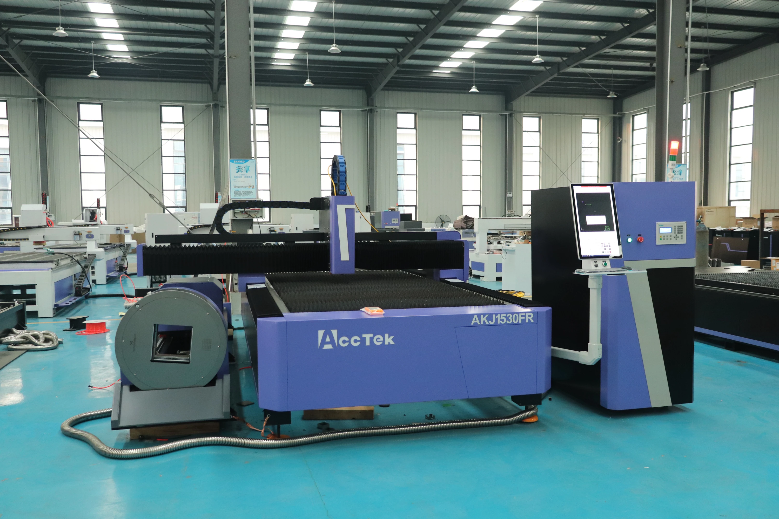 AKJ1530FR-t-p-ve-plaka-Fiber-lazer-kesim-makinesi-1-12KW-Raycus-MAX-JPT ...