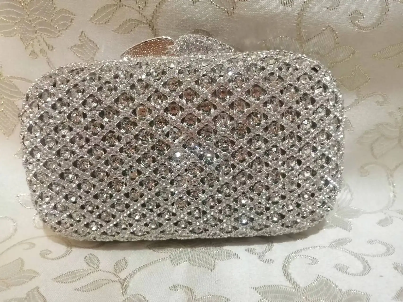 Women-Silver-Color-Diamond-Clutch-Purse-Stones-Evening-Minaudiere-Bags ...
