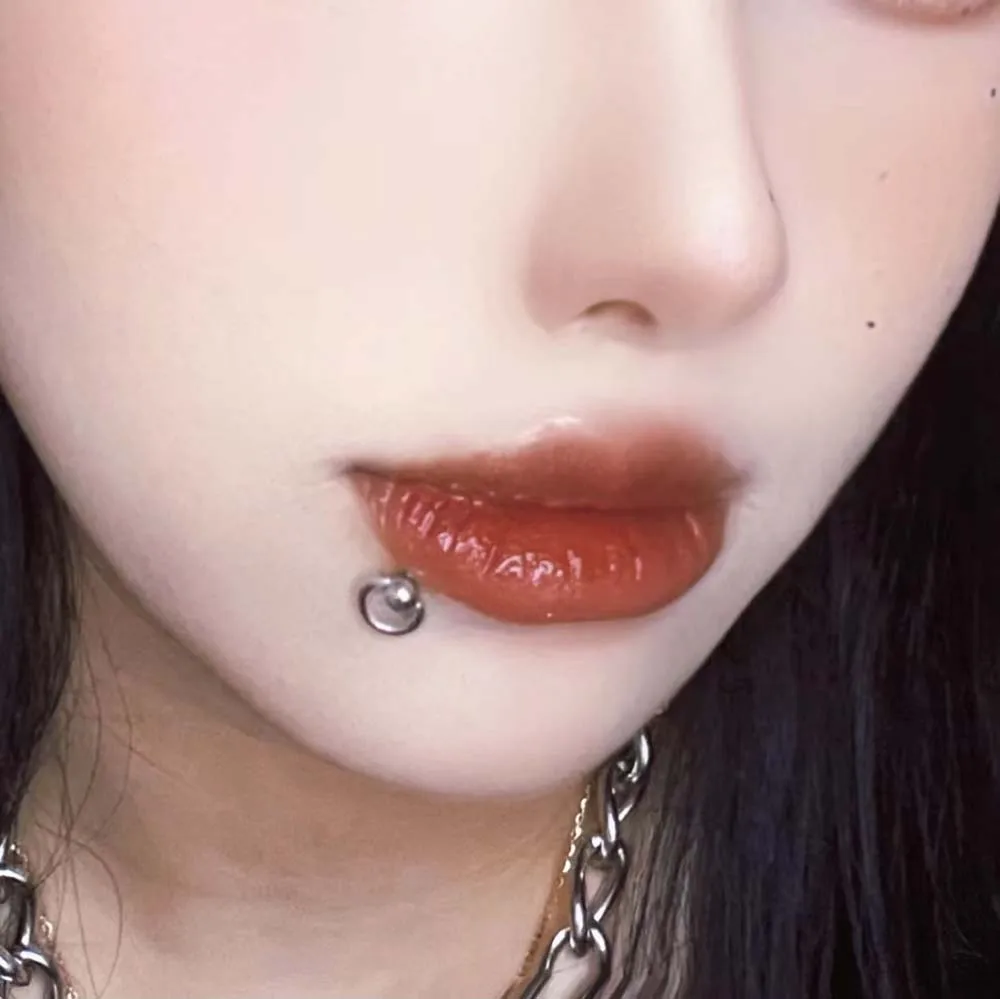 Shark Bites Lip Piercing