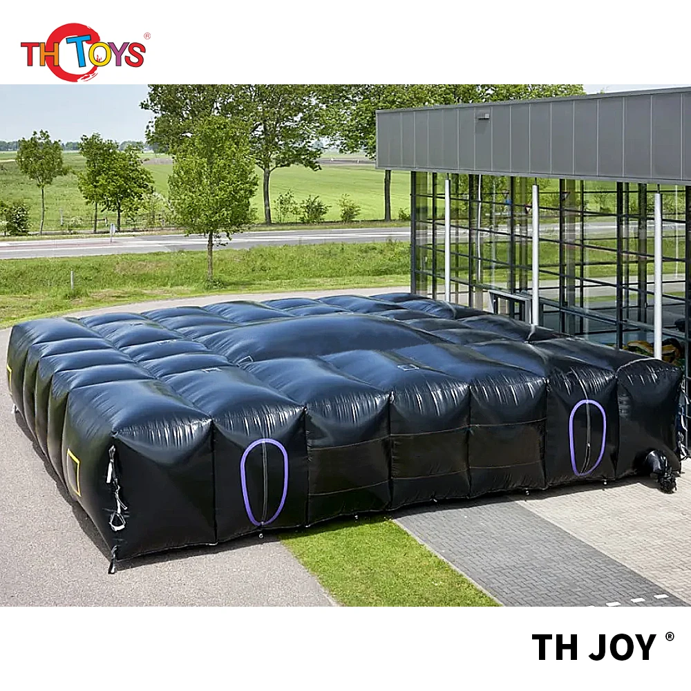 inflatable-LASERSPORTS-TOUR-Customized-Laser-game-arenas-Black-Laser ...