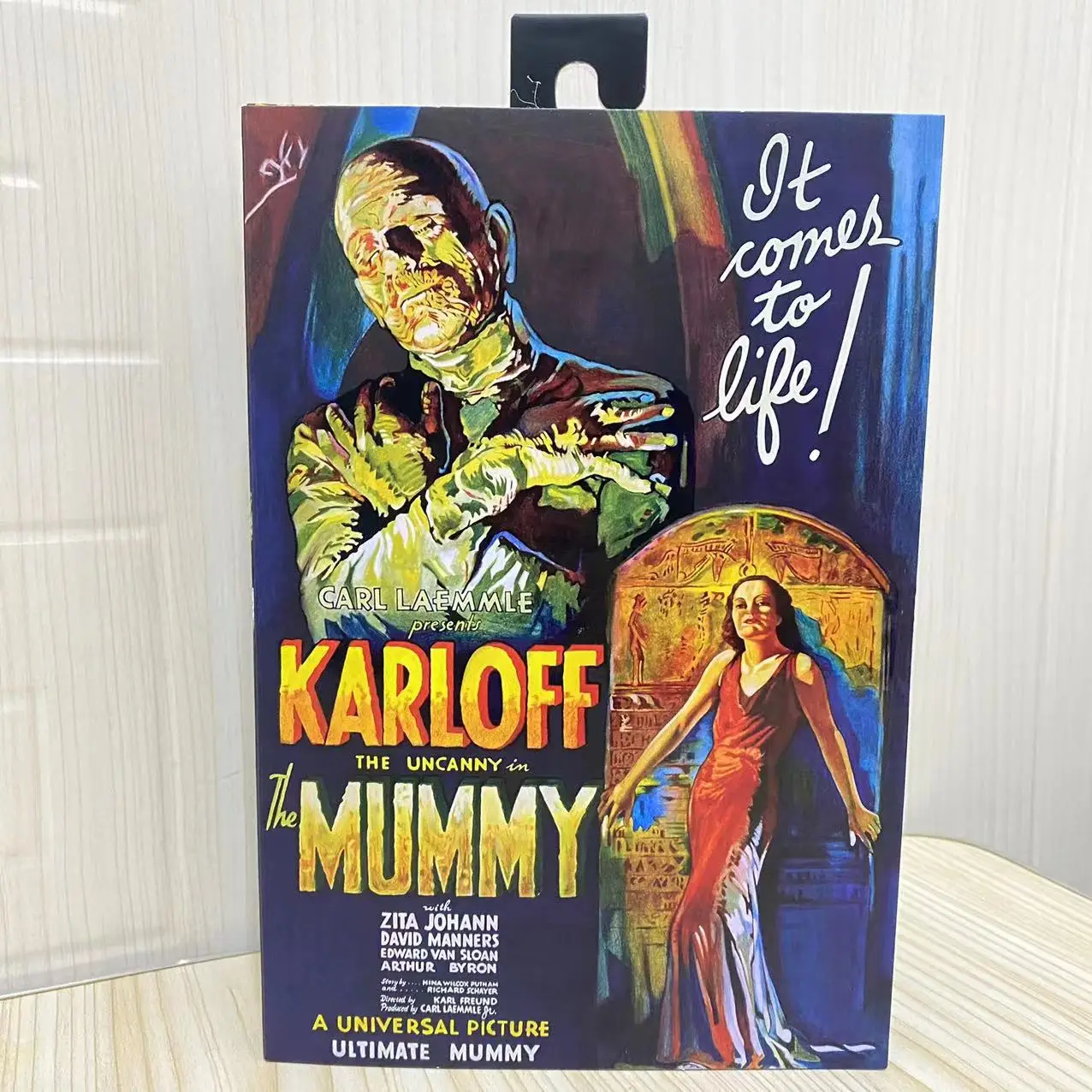 NECA-04811-Mummy-Globe-Monster-Deluxe-edition-7-inch-action-figure ...