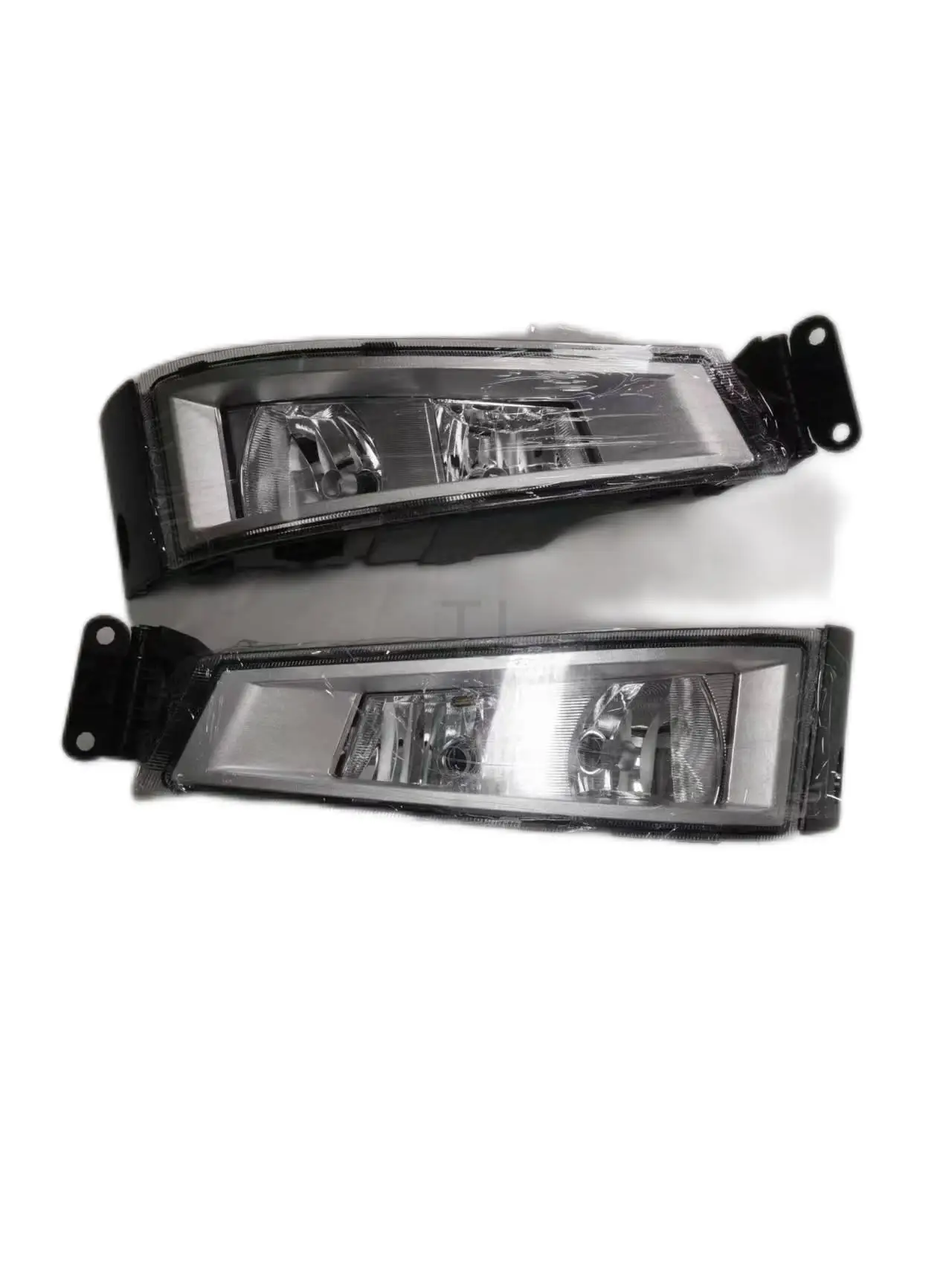 1 Pcs Suitable for Volvo Trucks Left and Right Fog Light OEM 84186279 ...