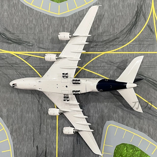 1:400 Scale Southern Airlines Airbus A380 Aircraft B-6136, 53% OFF