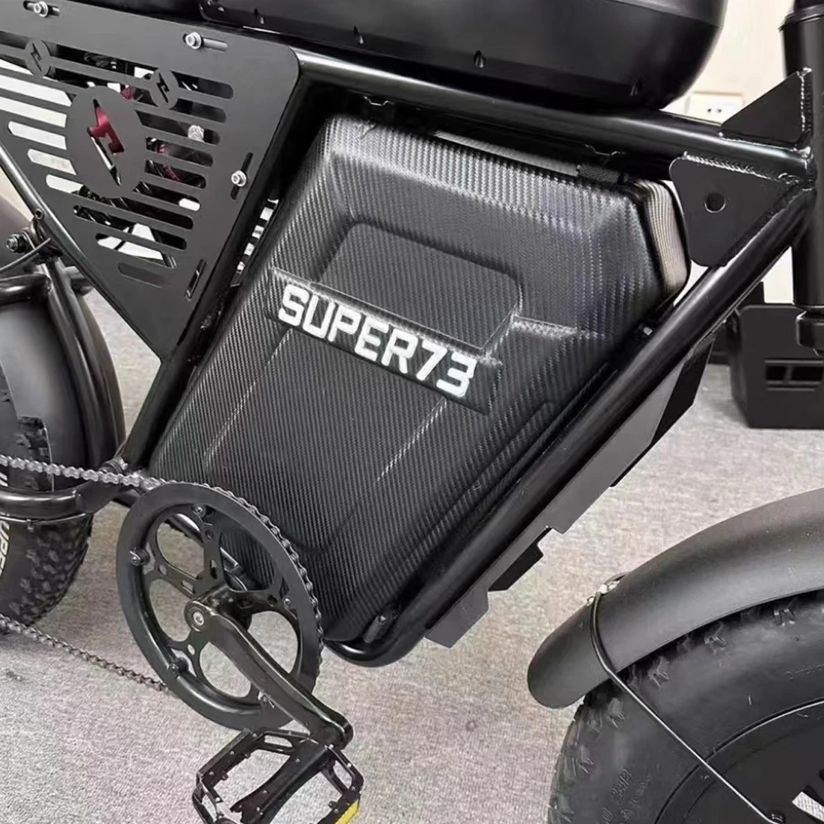 Middle-luggage-storage-box-Electric-bicycle-waterproof-storage ...