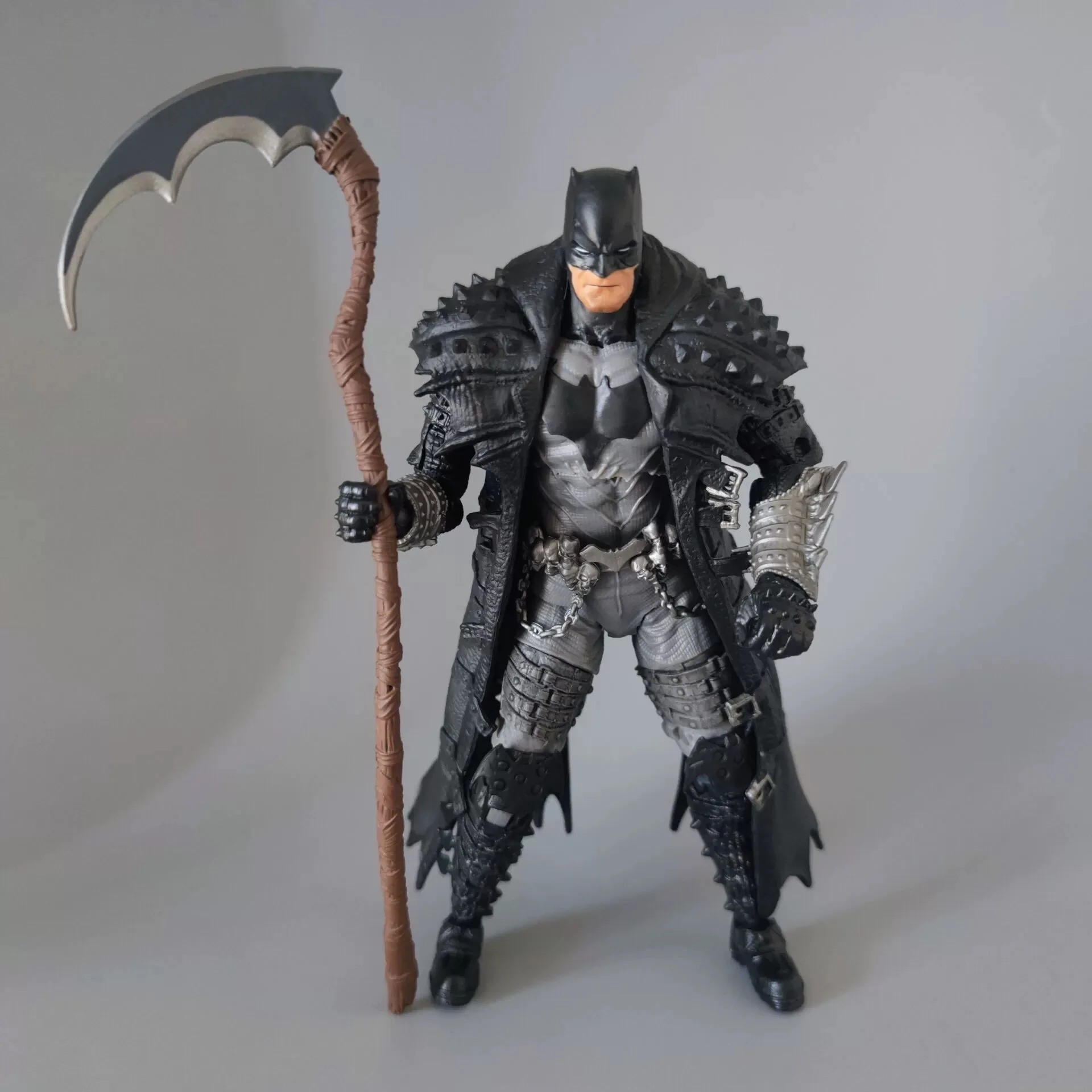 Brinquedos-de-A-o-McFarlan-Death-Metal-Foice-Batman-18cm-Boneca-de-Cole ...