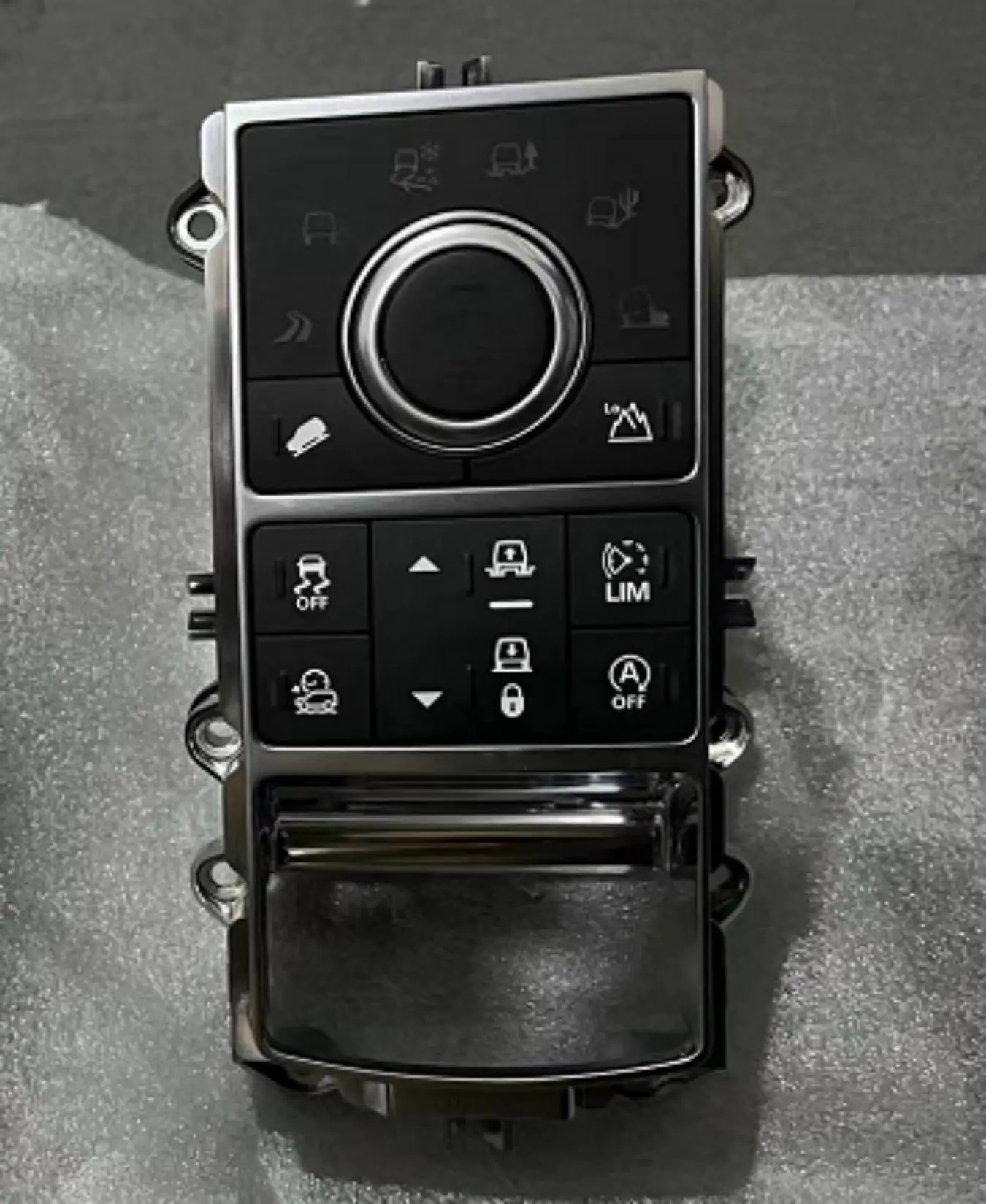 Land Rover New 2nd Generation Terrain Switch Hill Descent And Stop ...