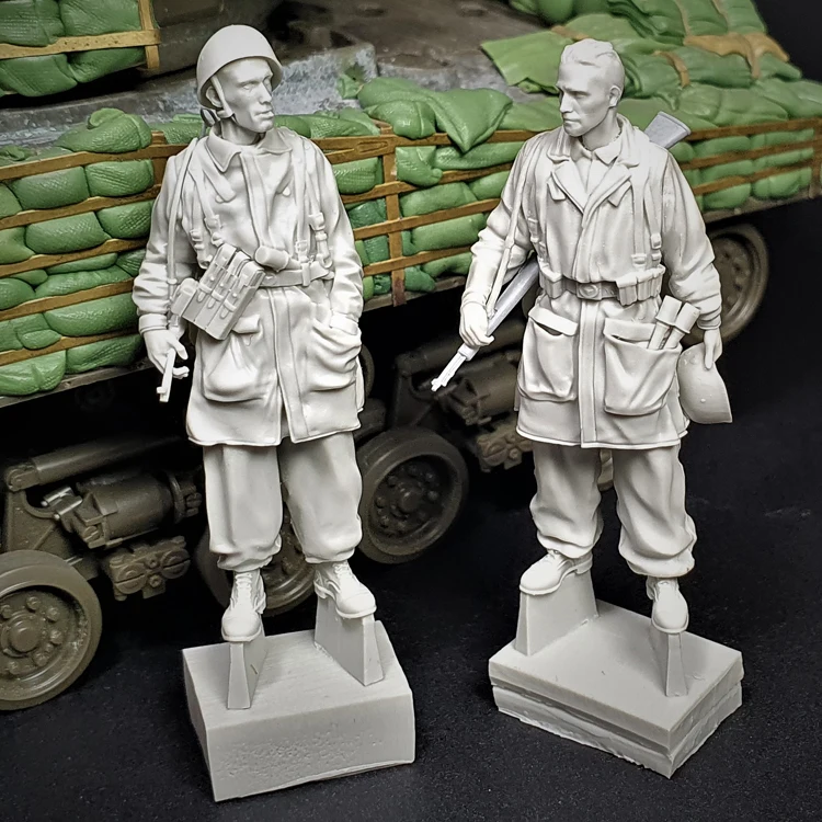 1/35 Resin Model figure GK Soldier Paratrooper Set WWII Military Unassembled and unpainted kit
