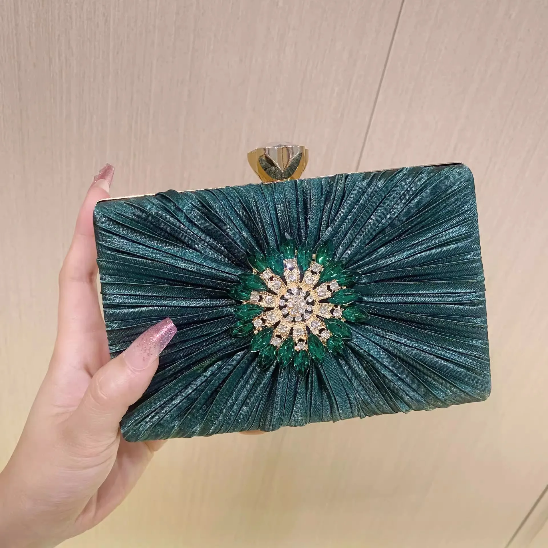 Luxury-Crystal-Rhinestones-Diamond-Clutch-Purse-Pleated-Satin-Square ...