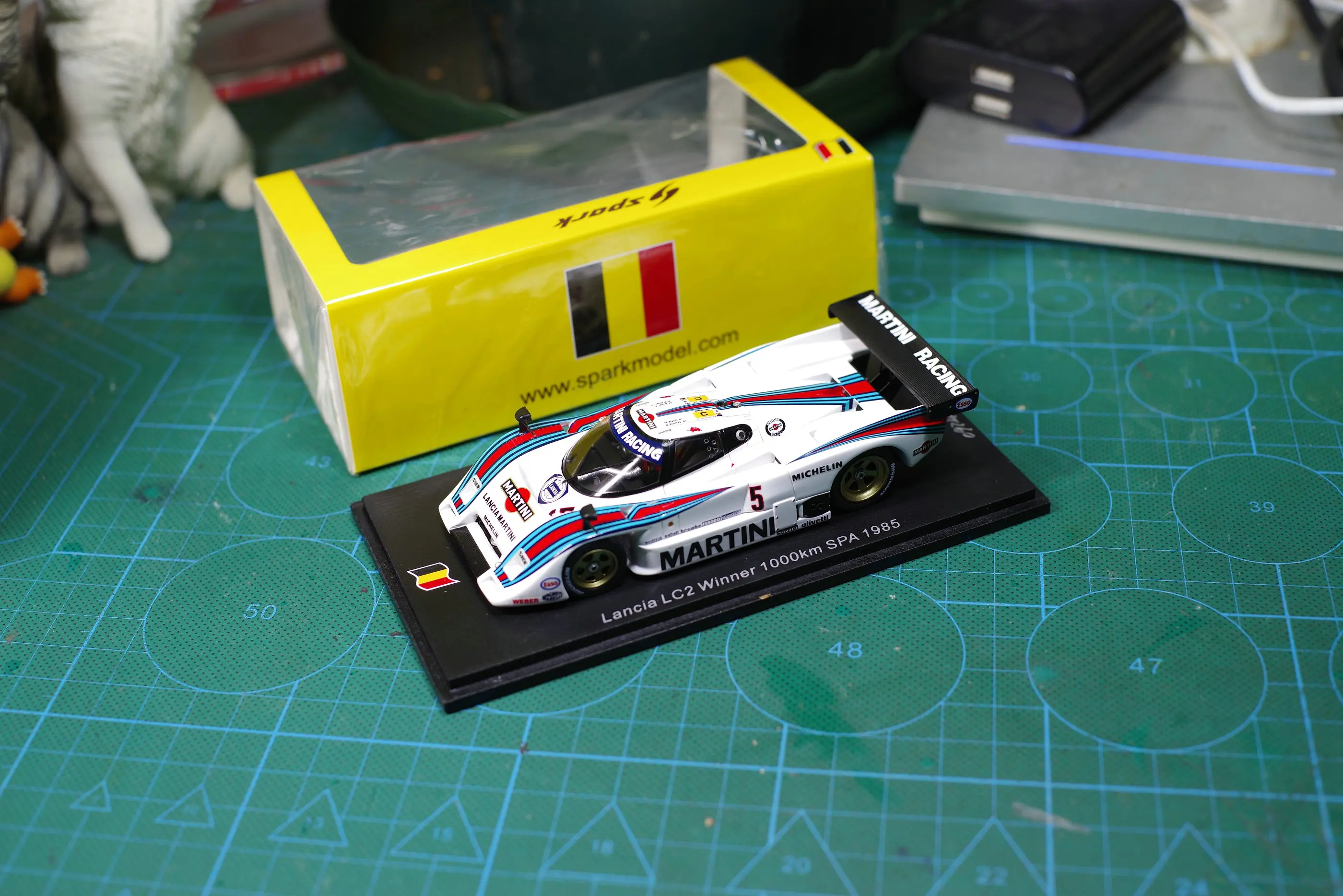 Faísca modelo 1/43 escala diecast carro modelo 1985 spa lancia lc2 ...
