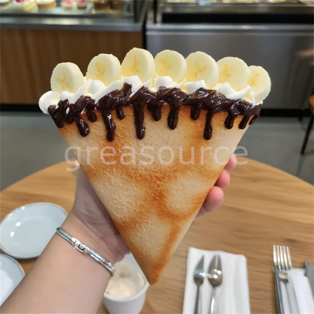 Faker Eating Banana: The Real Reason This Hyper-Realistic Banana Crepe ...