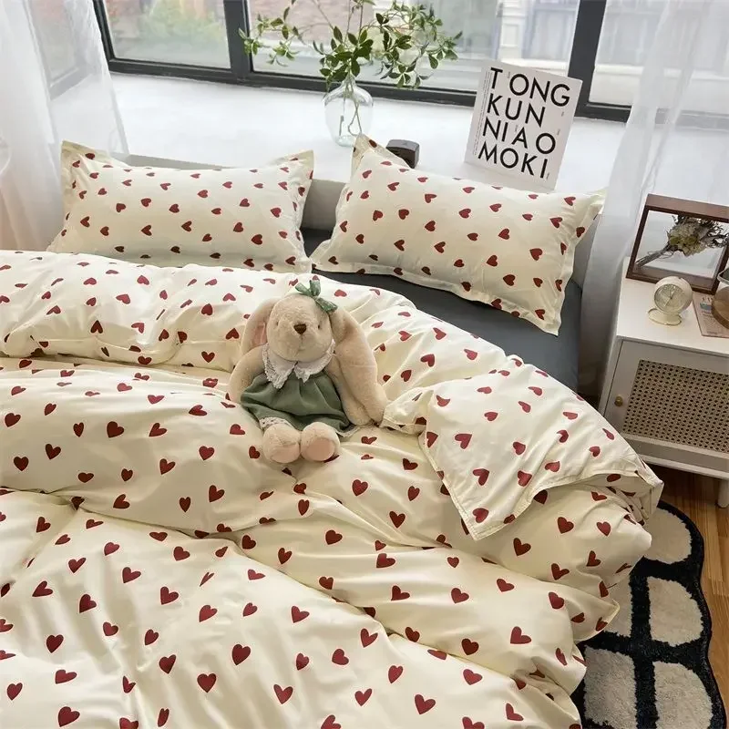 Korean-Style-Bedding-Set-Red-Heart-Full-Queen-Size-Duvet-Cover-Flat-Sheet-Pillowcase-Kids-Adult.jpg