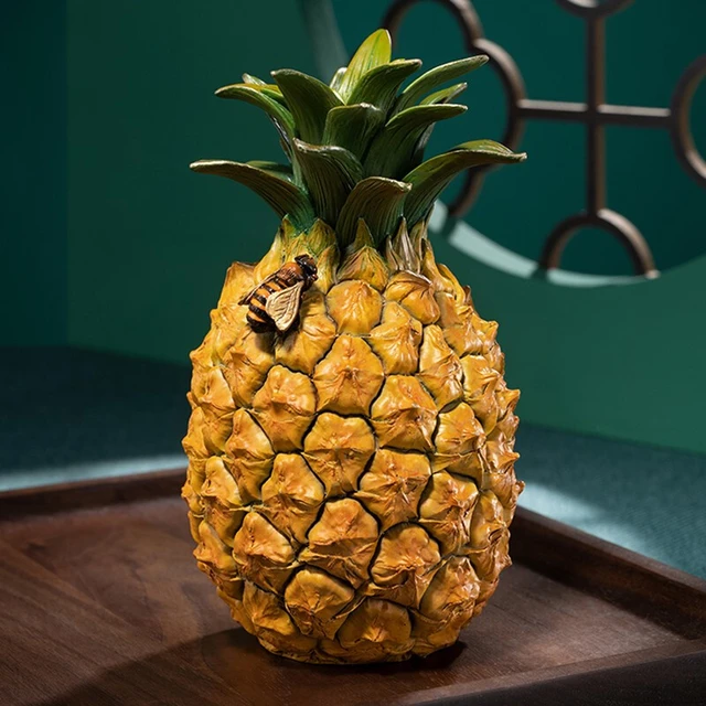 Pineapple Carving Art
