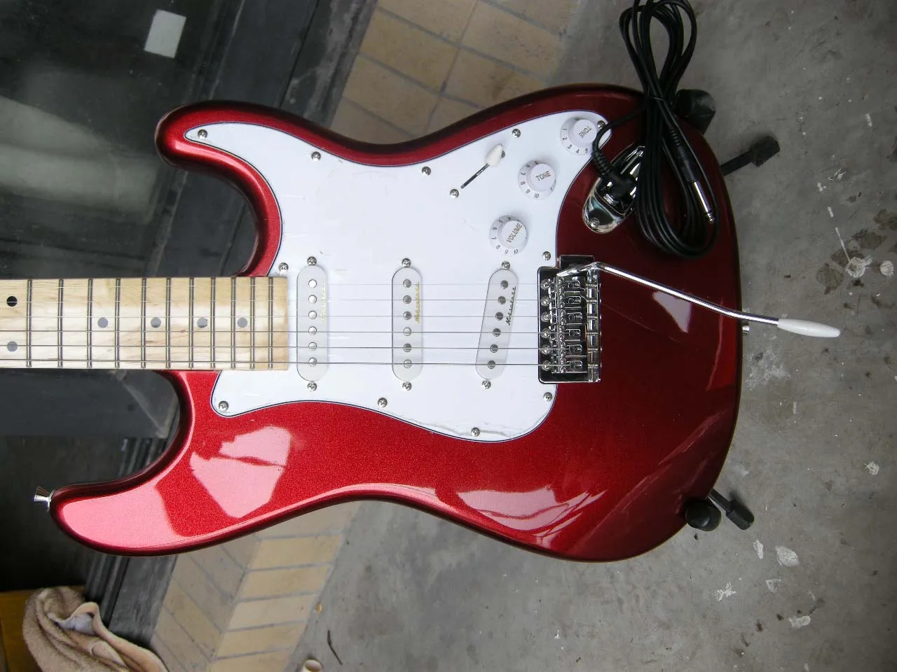 Factory-store-metal-red-body-maple-fretboard-ST-6-strings-electric ...