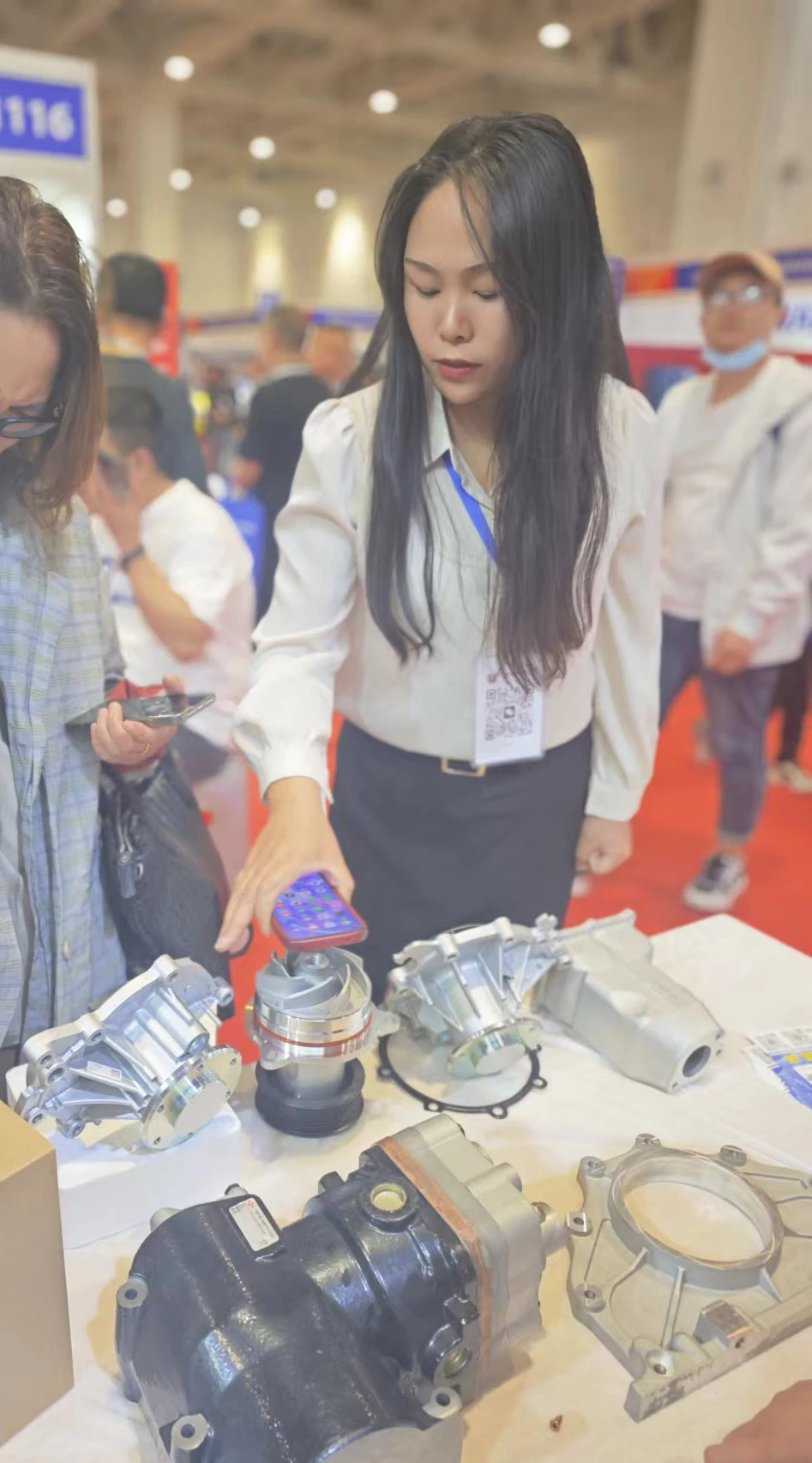 Sinotruk HOWO 336 6x4 A7 M5G Запасные части для подвески самосвала AZ ...