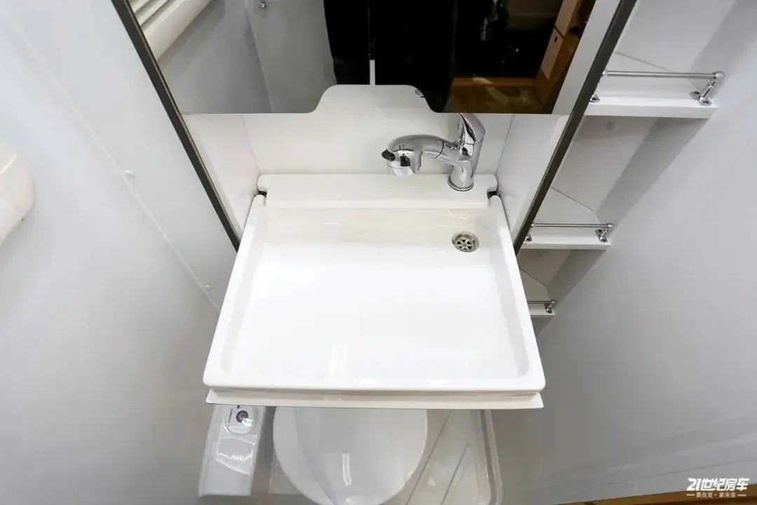 RVS-Caravan-Campers-Traveling-Trailers-Acrylic-Plastic-Foldable-Folding ...