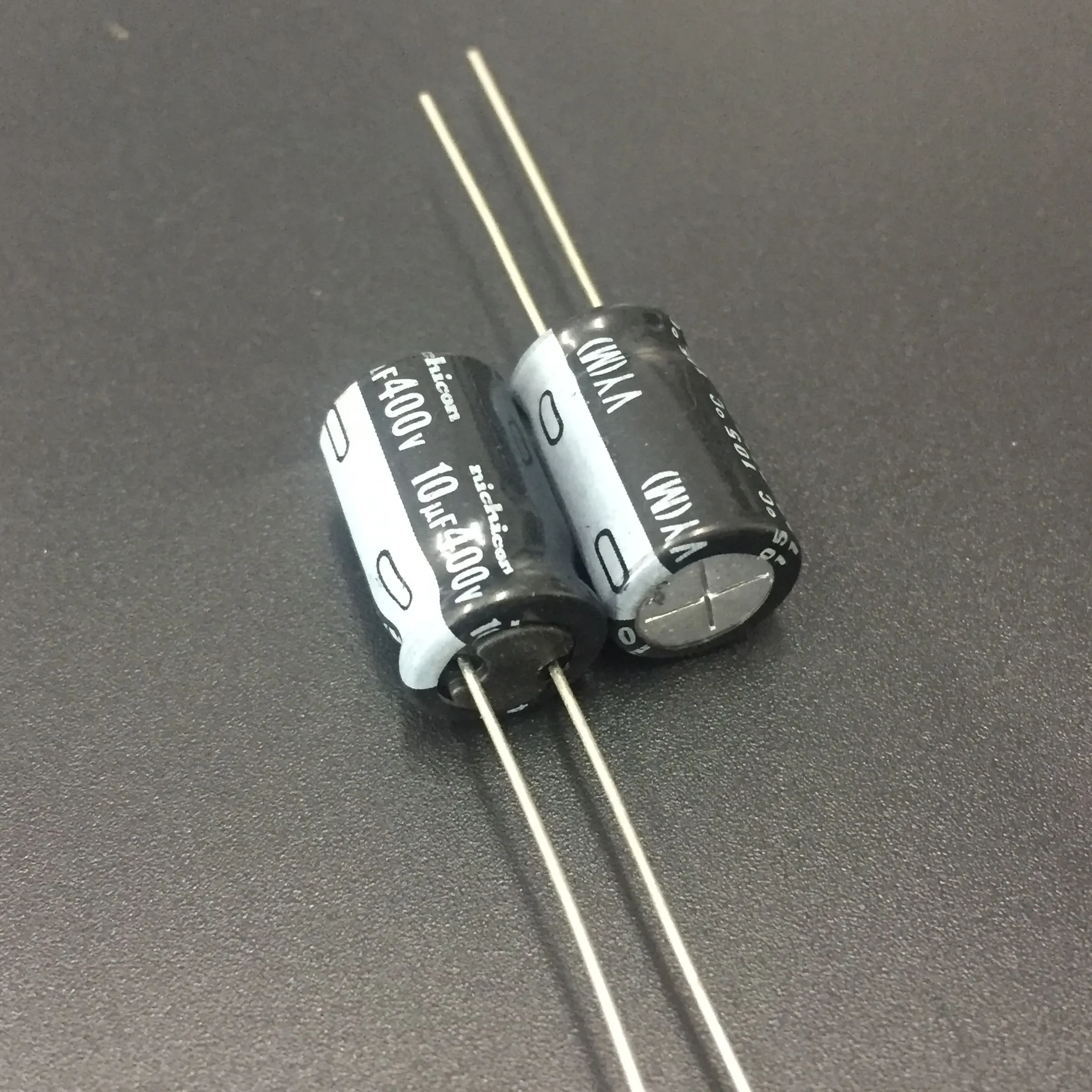 10Pcs-100Pcs-10uF-400V-NICHICON-VY-Series-10x16mm-Wide-Temperature ...