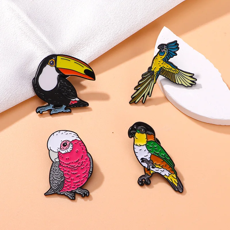 New-cartoon-birds-of-prey-animal-brooch-bird-badge-parrot-toucan-badge ...