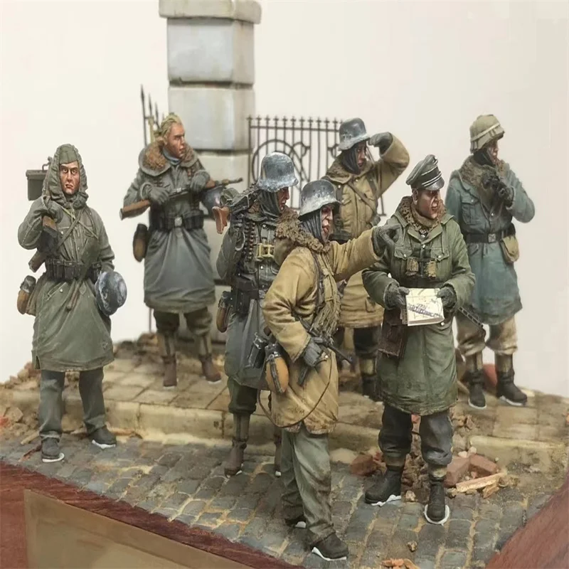 35121 Resin Figures Soldier model kits (only 8 figures) Unpainted ...