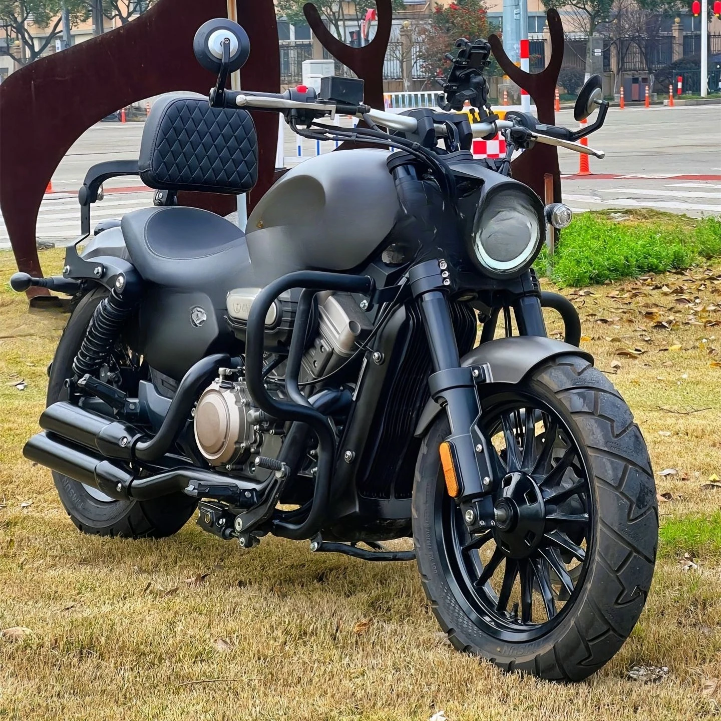 300CC Vintage Cruise Motorcycle V Cylinder Water Cooled Motorcycle ...