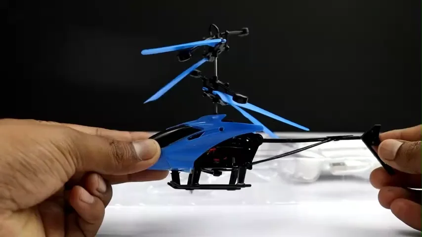 Flying Sensor Helicopter Toy with Remote Control, Infrared Gravity ...