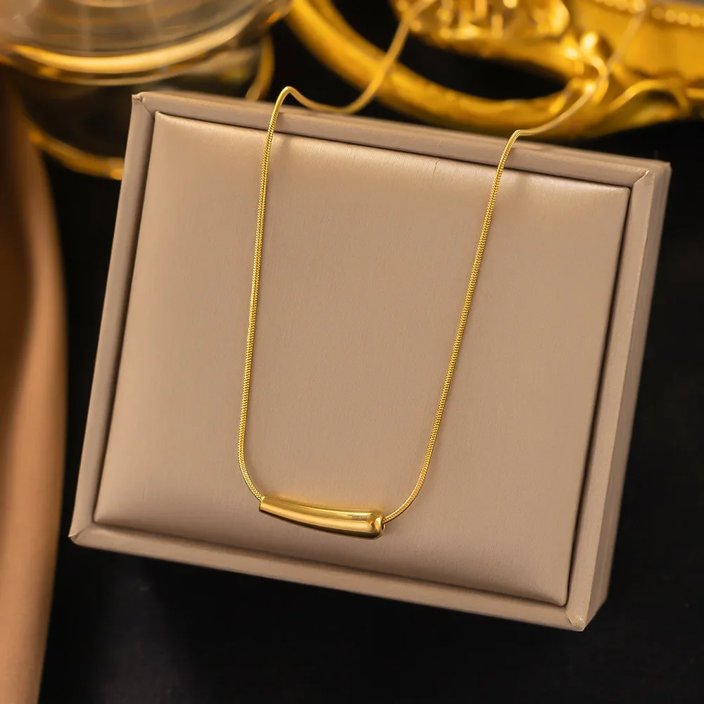 Minimalist Hollow Curve Pendant Snake Bone Chain Necklace For Women ...
