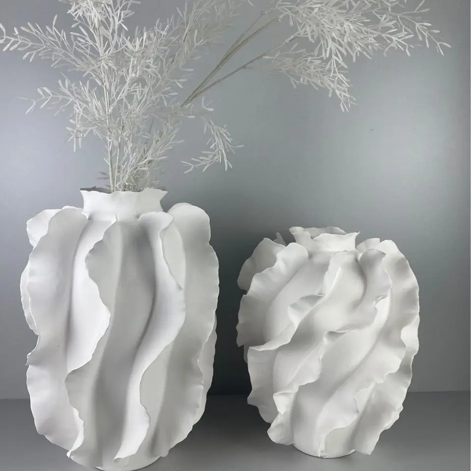 White-Ceramic-Vase-Wavy-Grain-Round-Ceramic-Vase-Ceramic-Handicraft ...