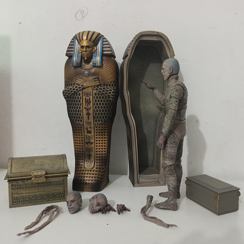 NECA-Deluxe-Universal-Monsters-The-Mummy-Casket-Pharaoh-Coffin-Pyramid ...