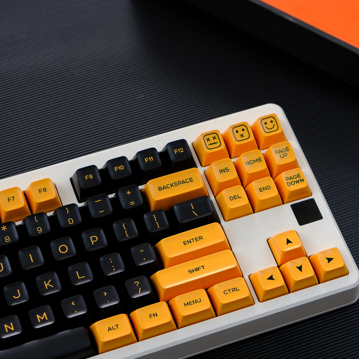 KBDiy-142-Keys-Black-and-Yellow-Keycap-Set-Double-Shot-SA-Profile-PBT ...