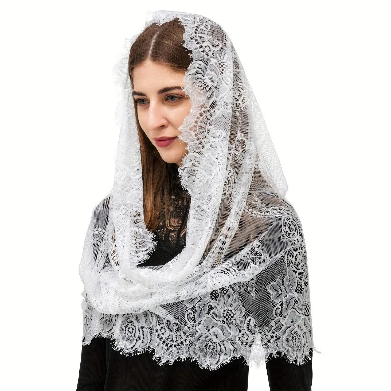 Elegant Vintage-Inspired Lace Mantilla Veil , Intricate Floral Design ...