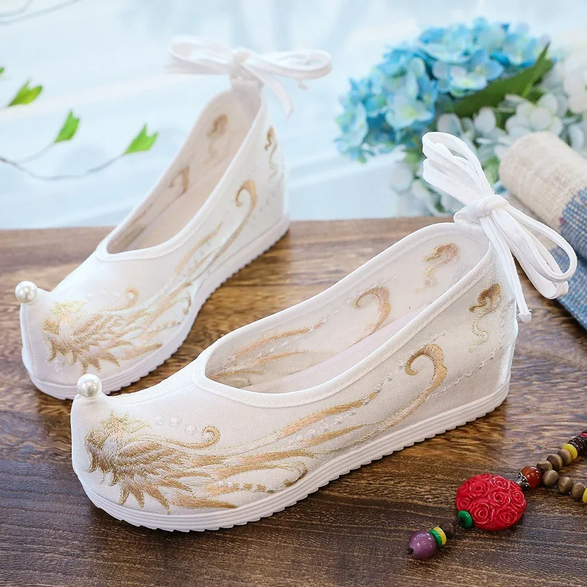 2022 Women Embroidery Weaving Gold Chinese Ancient Princess Shoes Girl ...