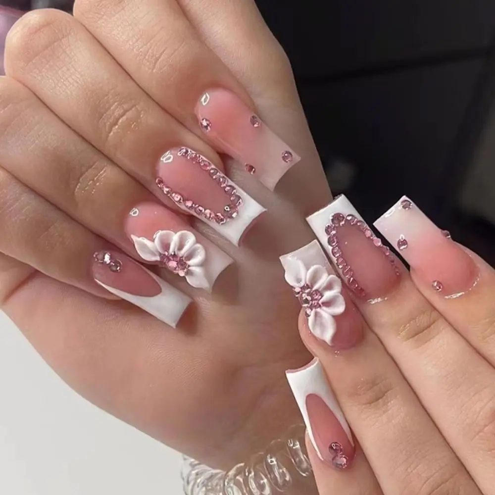 French Nails With Flower