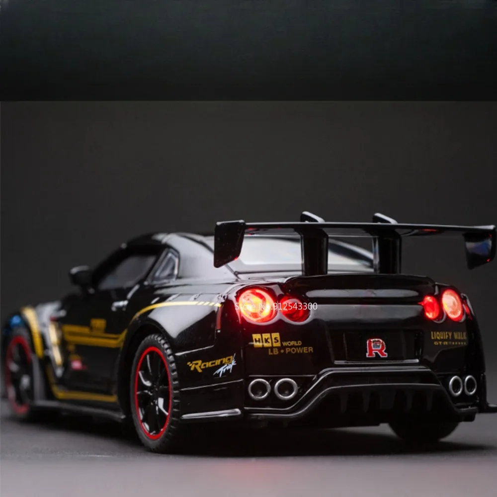 GTR R35 합금 다이캐스트 럭셔리카 로고 모델 장난감 4 도어 개방 차체 풀백 기능 제공 132 체중계 - 티몬