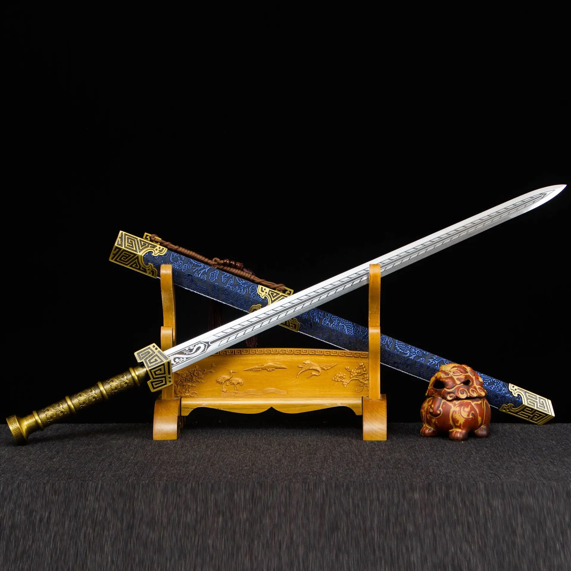 105cm-medieval-metal-real-sword-integrated-forging-qin-huang-wooden ...