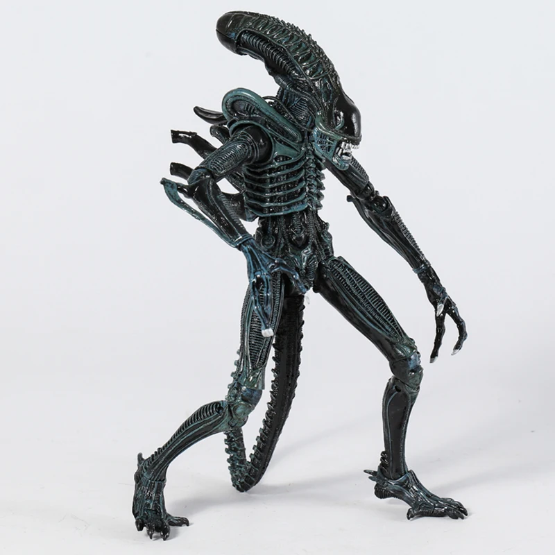 Xenomorph Warrior Figure
