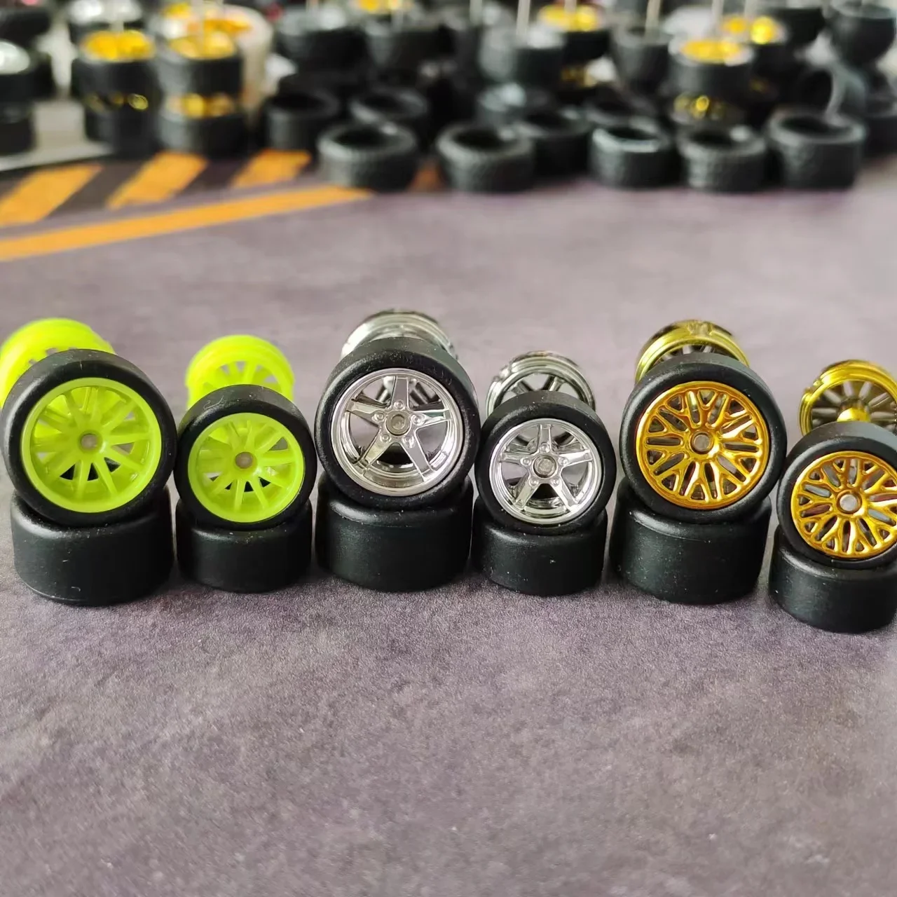 1-64-Alloy-Car-Staggered-Wheels-Front-Small-Rear-Large-11-2mm-13mm-BMS ...